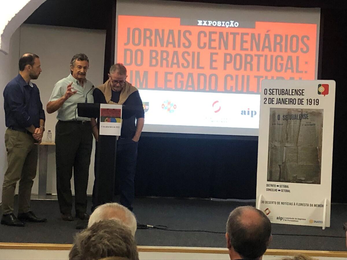Exposição de jornais centenários do Brasil e de Portugal é aberta em ...